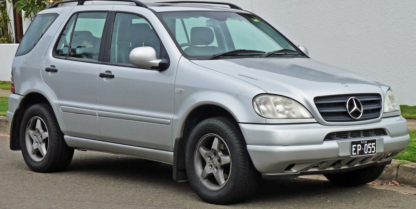Mercedes-Benz ML (W163) ML 270 CDI (163 Hp) Automatic